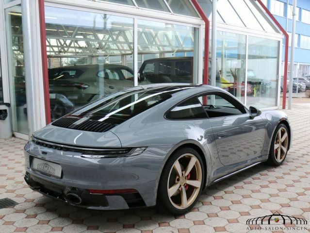 Herando - Porsche 992 Carrera S 1 Hand, Heritage ,,Pepita cognac