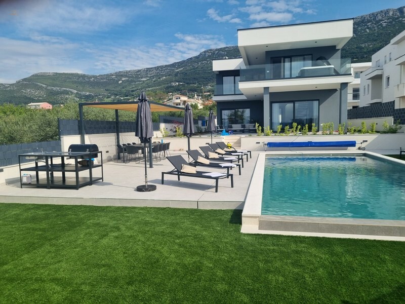 Herando - Moderne Villa mit Infinity-Pool und Meerblick